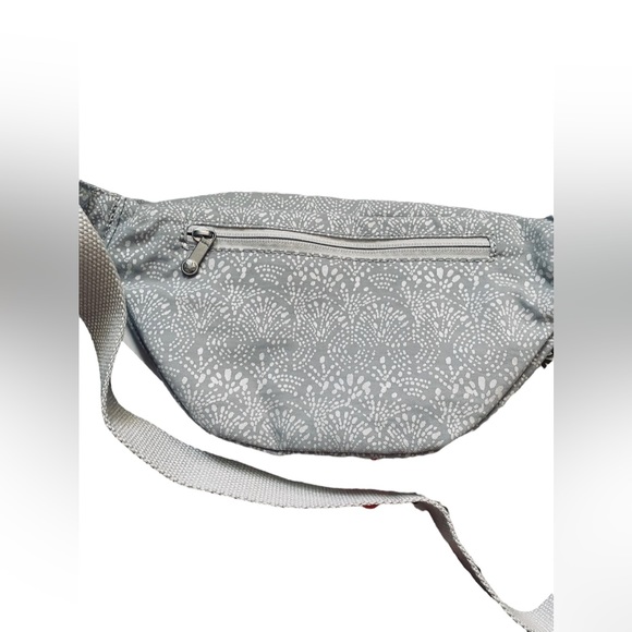 Kipling | Bags | Kipling Ki265 Pria Fanny Pack Hip Waist Bag Travel ...